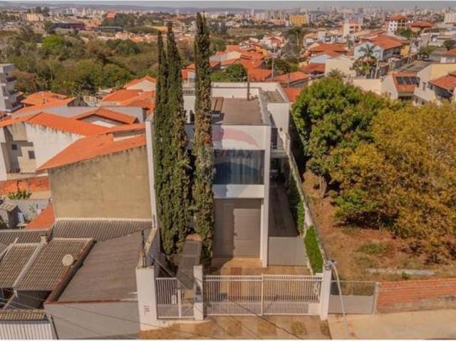 Casa á venda com 02 quartos no Jardim São Judas Tadeu Sorocaba SP