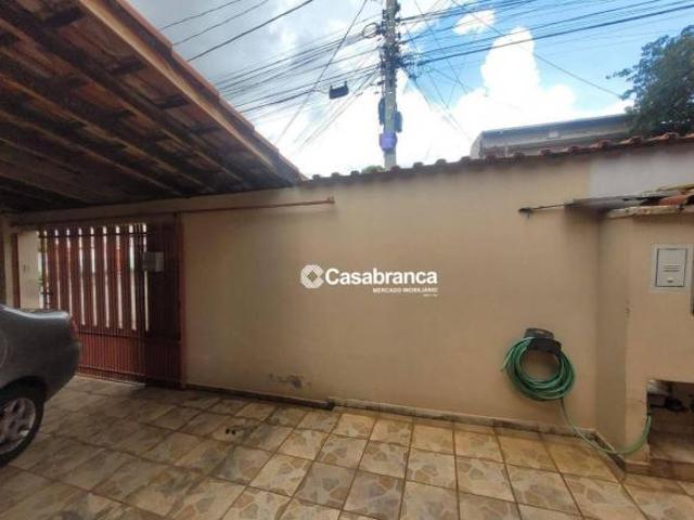 Casa à venda com 02 quartos no Júlio de Mesquita em Sorocaba/SP