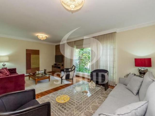 Casa à venda com 02 quartos sendo 01 suíte e 04 vagas na Vila Mariana