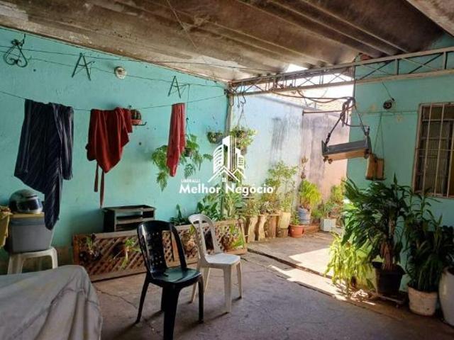 Casa à venda com 03 dormitórios no bairro Conjunto Habitacional Água Branca, em Piracicaba, SP
