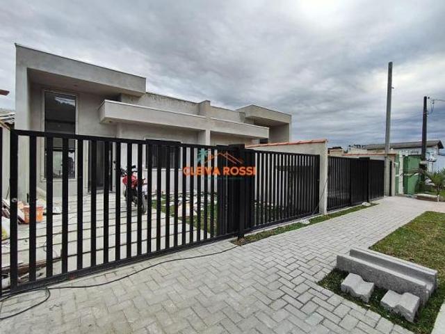 Casa á Venda com 03 Dormitórios Pontal do Paraná