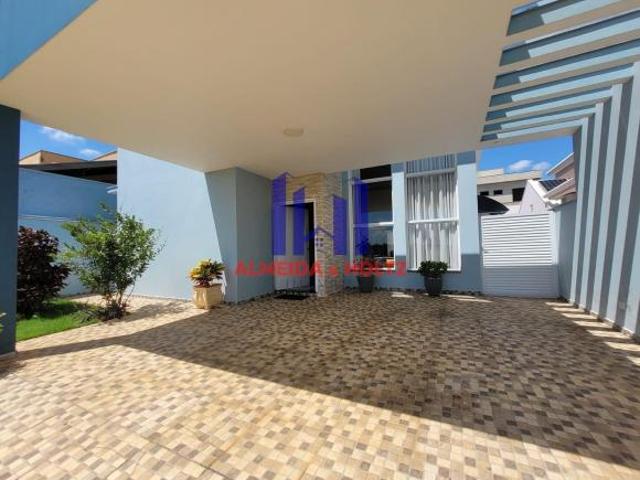 Casa à venda, com 03 dormitórios, sendo 02 suítes, localizada no Residencial Haras Inga Mirim, Boitu