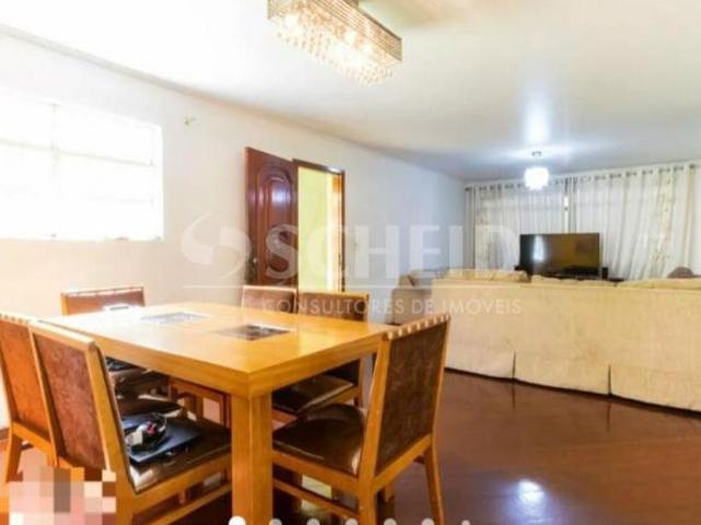 Casa à venda com 03 quartos e 02 vagas Jd Sabará