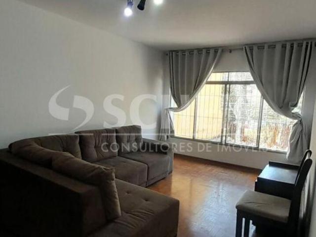Casa à venda com 03 quartos e 3 vagas no jardim Aeroporto
