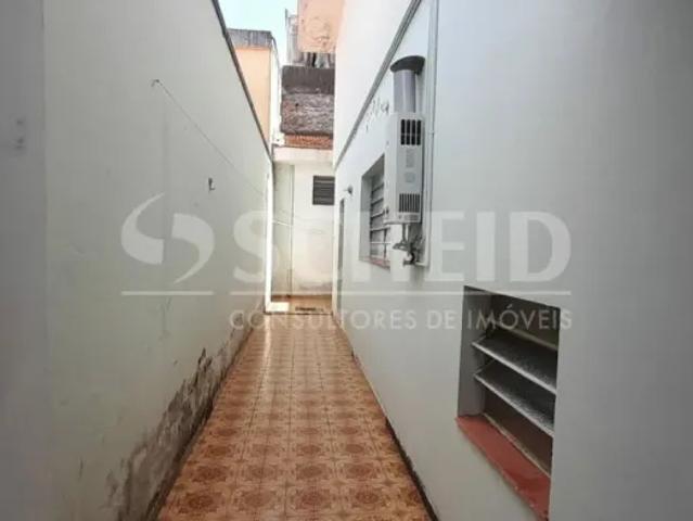 Casa à venda com 03 quartos e 3 vagas no jardim Aeroporto