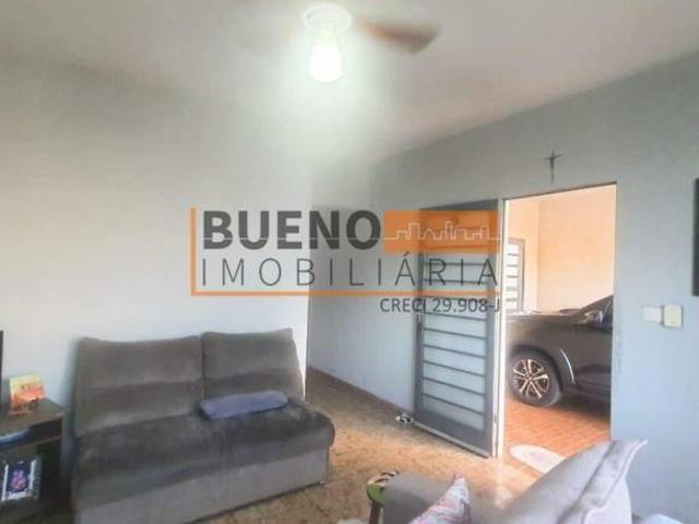 Casa a venda com 03 quartos e amplo quintal Vila Boldrin Santa Bárbara D´Oeste SP