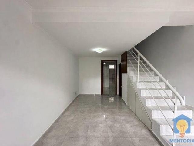 Casa a venda com 03 quartos em condomínio Vila de Espanha