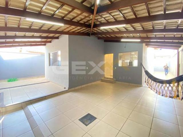 Casa à Venda com 03 Quartos no Bairro Danilo Passos em Divinópolis MG