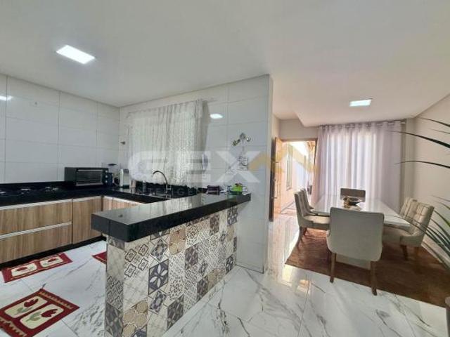 Casa à Venda com 03 Quartos no Bairro Jardim das Acácias em Divinópolis MG