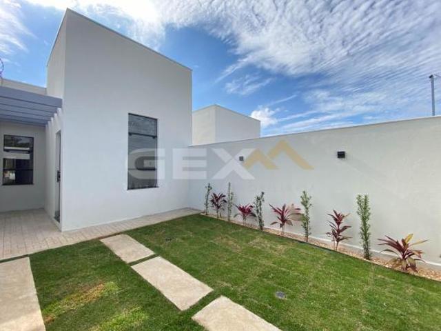Casa à Venda com 03 Quartos no Bairro Jardinópolis em Divinópolis MG