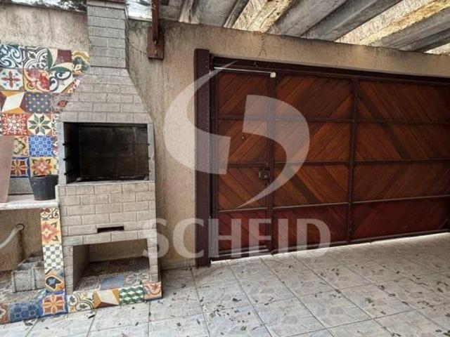 Casa a venda com 03 quartos, sendo 1 suíte,3 vagas, aceita permuta
