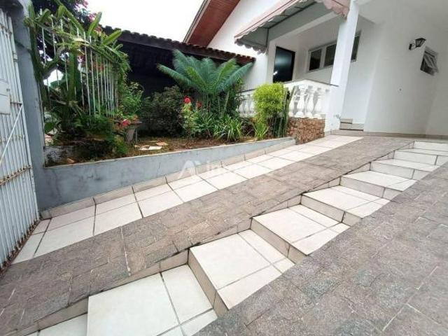 Casa à venda com 03 suítes, Vila Gallo em Americana