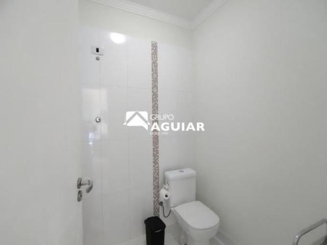 Casa à venda com 03 suites em Valinhos/SP