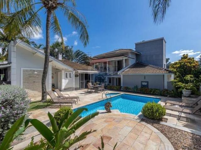 Casa á venda com 03 suítes no Bosque de Grevíleas em Vinhedo