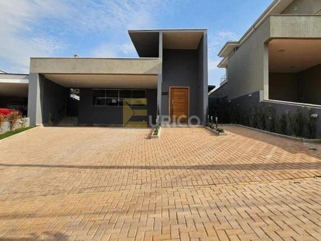 Casa em Condomínio com 3 Suítes em Louveira Reserva dos Vinhedos — 285m², 4 vagas