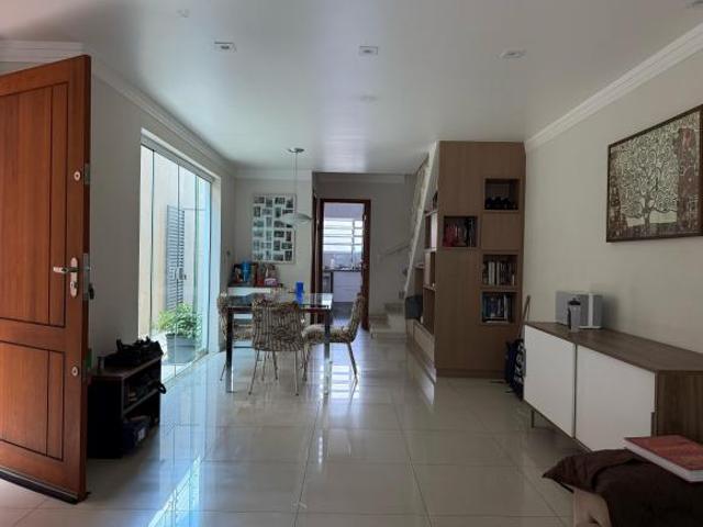 Casa à venda com 143m², 3 suítes e 4 vagas Butantã