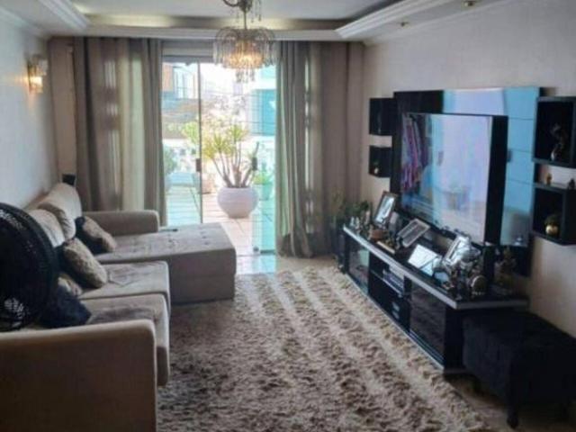 Casa à venda com 140 m² próximo da USP e mercados, padarias