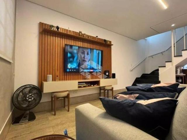 Casa à venda com 142m², 2 quartos e 1 vaga