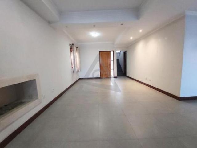 Casa à venda com 153m² no Parque Rural Fazenda Santa Cândida em Campinas