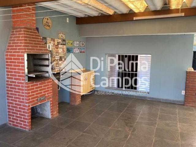 Casa à venda com 167 m², 3 quartos, quintal e 2 vagas no Centro de Diadema
