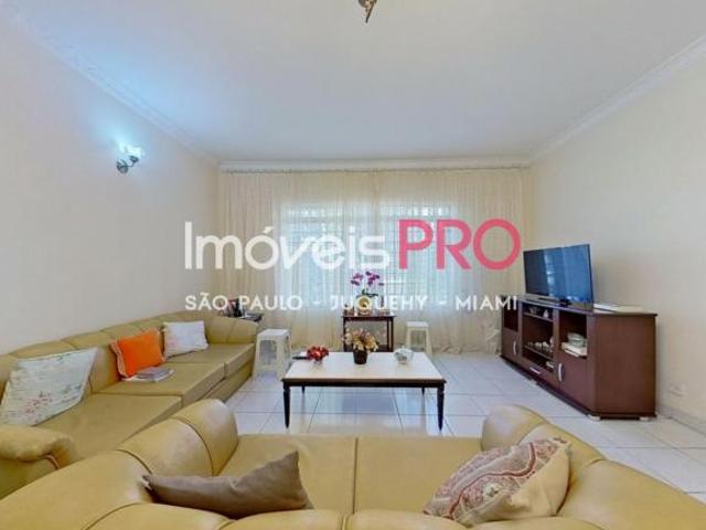 Casa à venda com 168m², 3 quartos e 5 vagas
