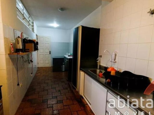 Casa à venda com 172m², 4 quartos e 2 vagas