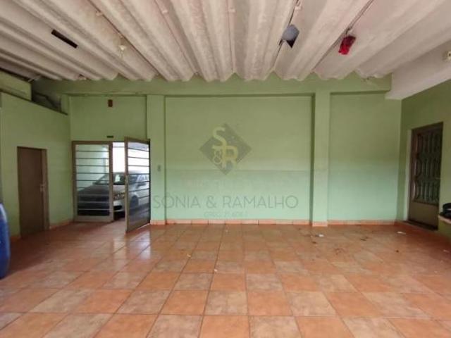 Casa à venda com 175,19m² de área construída, 03 quartos, sendo 01 suíte e edícula no Bairro Campos