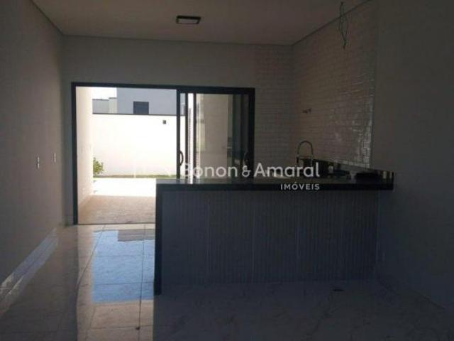 Casa à venda com 180 m² no Condomínio Real Parque