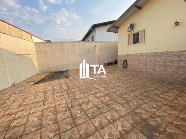 Casa à venda com 180m² de área construída, 3 quartos 1 suite 4 vaga