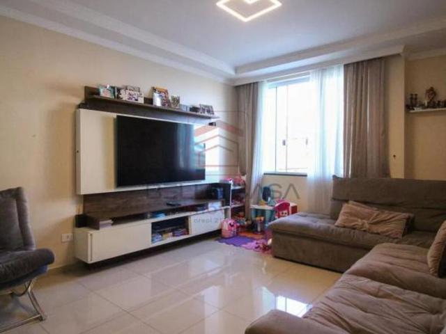 Casa à venda com 101m², 3 quartos e 2 vagas