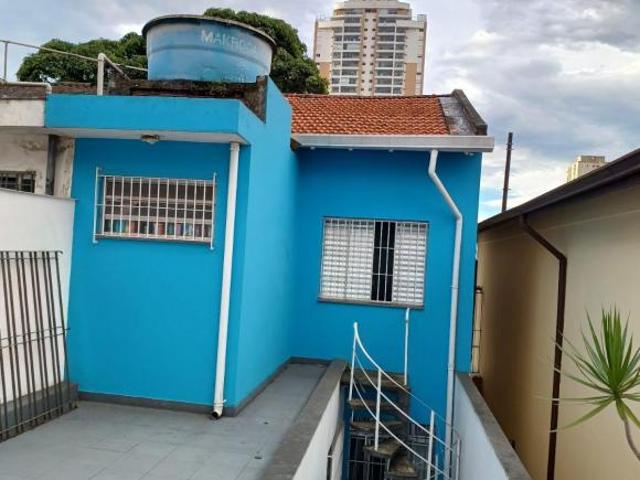 Casa à venda com 108m², 2 dormitórios, 1 suíte e vaga