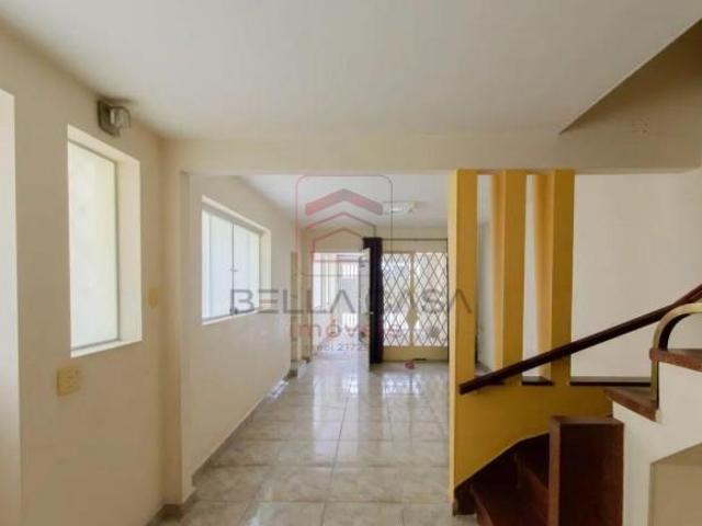 Casa a venda com 122m no charmoso bairro Jardim da Gloria