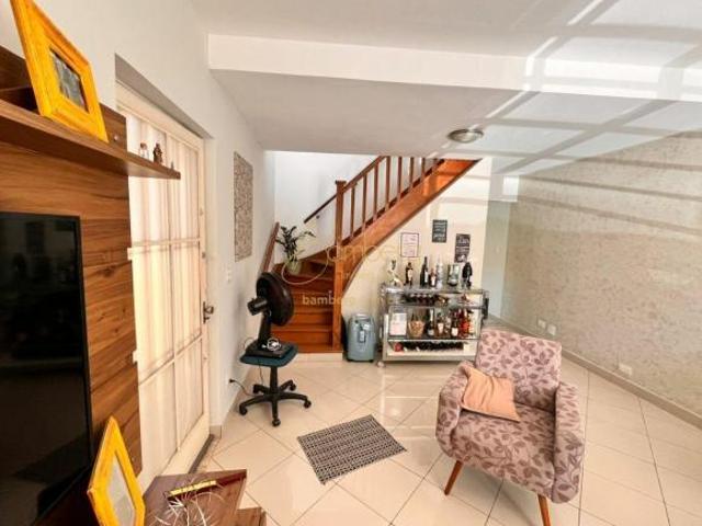 Casa à venda com 129m², 3 quartos e 2 vagas