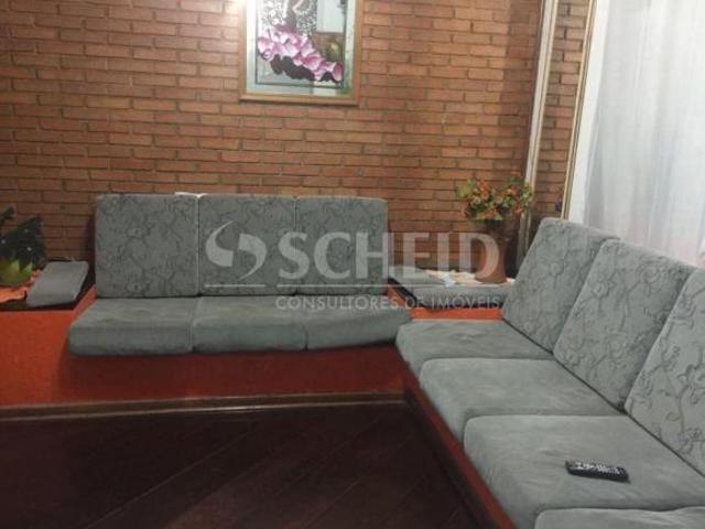 Casa a venda com 1 suíte e 2 vagas no Campo Grande