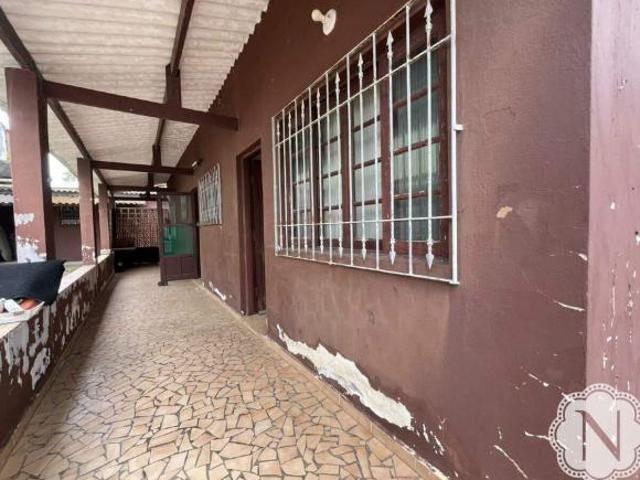 Casa à venda com 1 quarto no bairro Loty