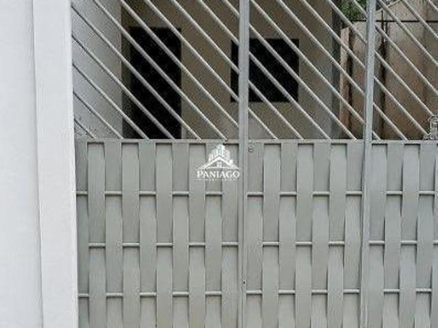CASA A VENDA COM 2/4 NO BAIRRO CRISTO REI EM VG