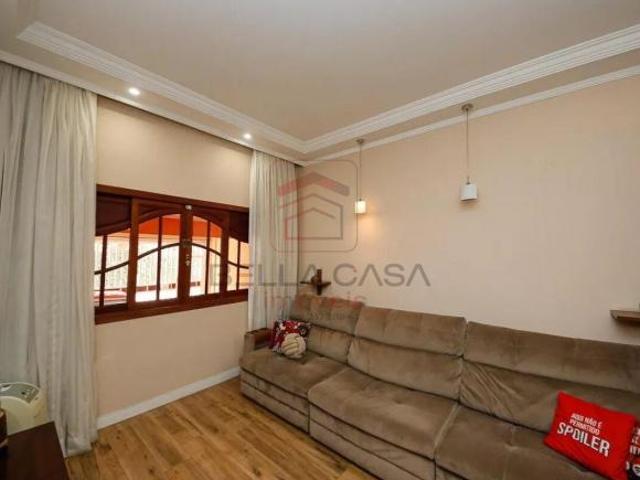 Casa à venda com 250m², 4 quartos e 2 vagas