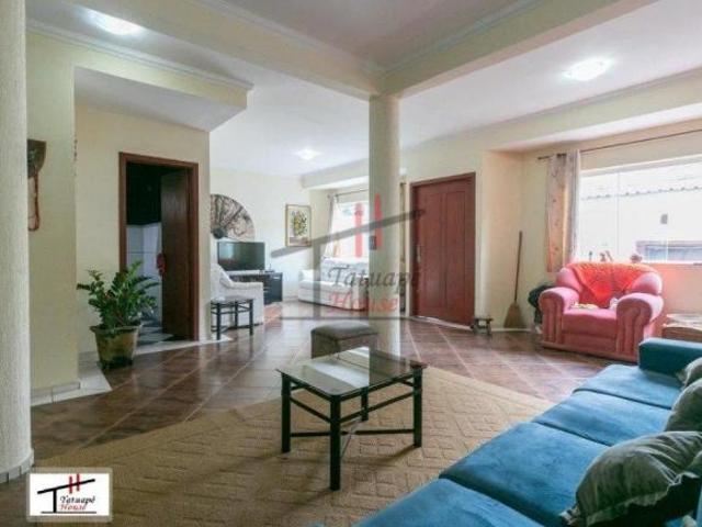 Casa à venda com 250m², 4 quartos e 8 vagas