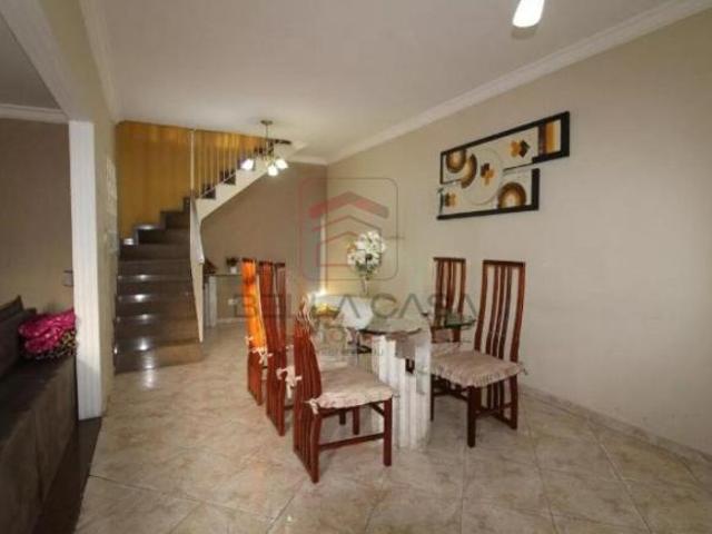 Casa à venda com 270m², 3 quartos e 8 vagas