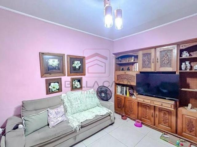 Casa à venda com 270m², 4 quartos e 2 vagas