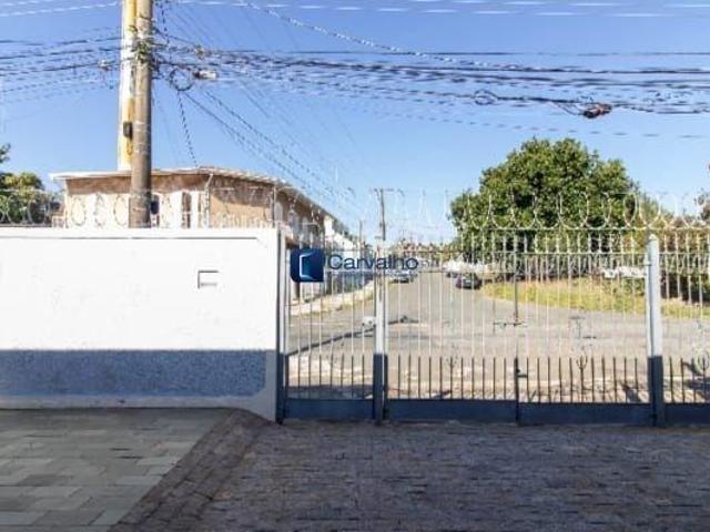 Casa à venda com 270m², 4 quartos e 4 vagas