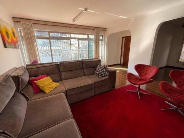 Casa à venda com 276m², 5 quartos e 4 vagas