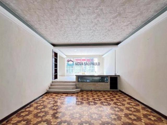 Casa à venda, com 280 m², 4 quartos e 8 vagas, no Ipiranga