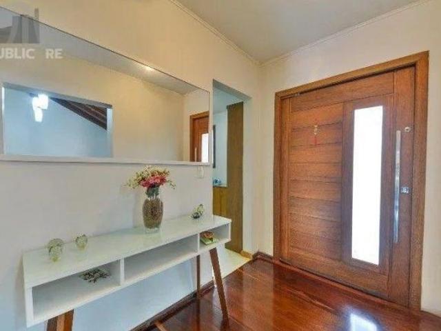 Casa à venda com 280m² | 3 dormitórios | 1 suíte | 2 vagas | Ipanema – Porto Ale