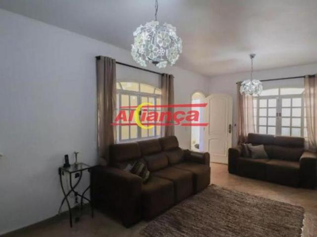 Casa à venda com 290m², 3 quartos e 2 vagas