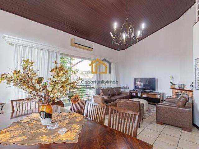 Casa à venda com 292m², 4 quartos e 5 vagas – Jardim Adalgisa | Osasco/SP