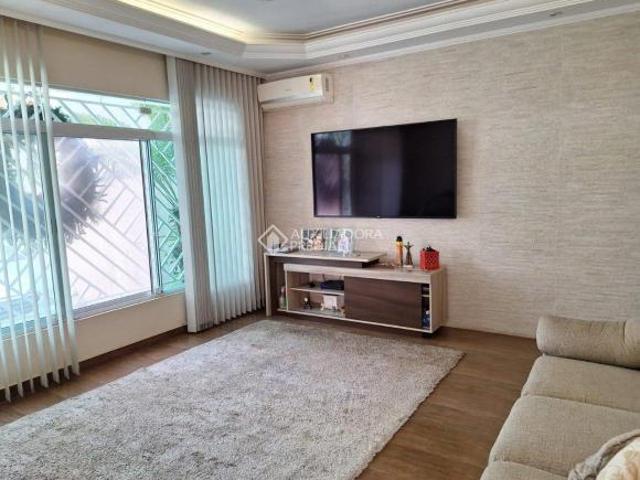 Casa à venda com 203m² 3 dormts, 2 suítes, 4 vagas Jardim do Mar São Bernardo do Campo