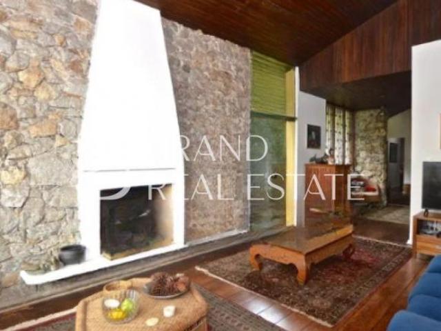 Casa á venda com 200m², 3 quartos e no bairro Alto de Pinheiros, viz