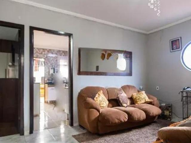 Casa à venda com 210m², 3 quartos e 3 vagas