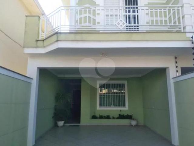 CASA A VENDA com 215 m² de área total / 3 suítes / 4 vagas de garagem TUCURUVI